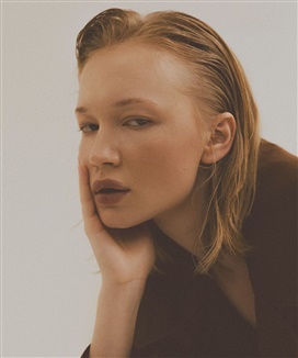 THE WOLVES MODEL MANAGEMENT - development